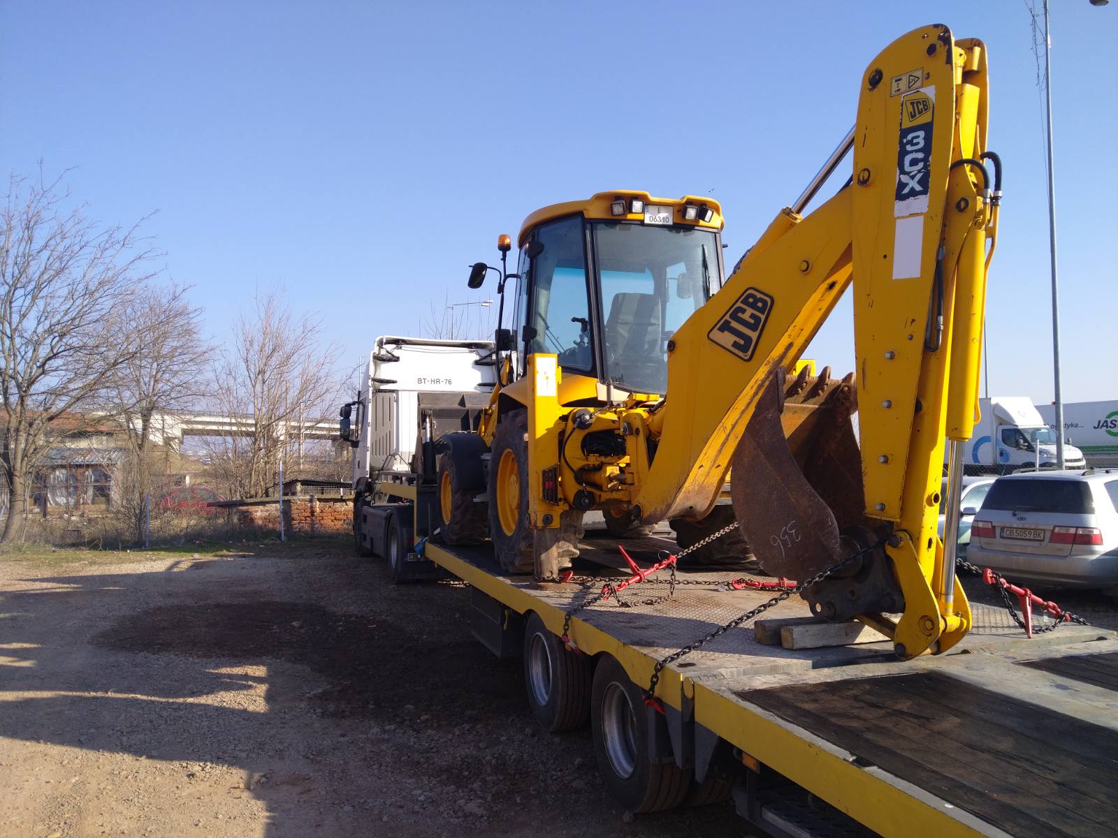 Денонощен сервиз за камиони София и страната - Пътна помощ.